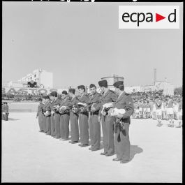 ImagesDéfense - L'équipe du 45e régiment de transmissions avec les ...