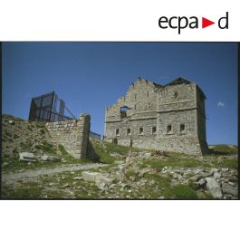 ImagesDéfense - Fort du Janus, ancien blockhaus et batterie. Le ...