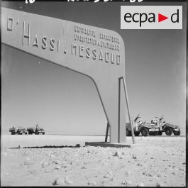 ImagesDéfense - Hassi Messoud. Cérémonie militaire.