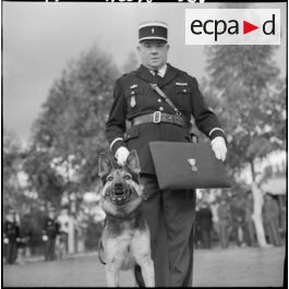 ImagesDéfense - Camp de Beni Messous. Remise de la médaille de la ...