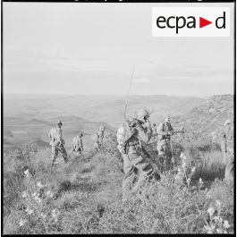 ImagesDéfense - Opération dans la région ouest de Ouizer.