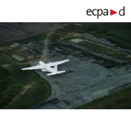 ImagesDéfense - Vue aérienne de l'arrière d'un avion Transall C-160 de ...