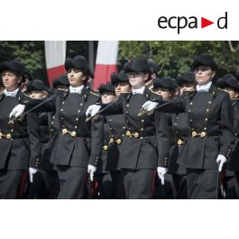 ImagesDéfense - Défilé des élèves de l'école Polytechnique sur les ...