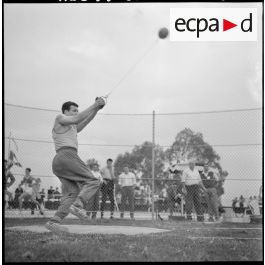 ImagesDéfense - Alger. Stade des Tagarins. Troisièmes jeux d'athlétisme ...
