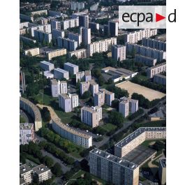 ImagesDéfense - Créteil (94). Le Mont Mesly. Vue vers le nord-est.