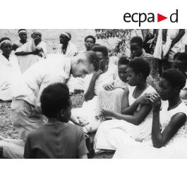 ImagesDéfense - République rwandaise, 1970. Coopérant.