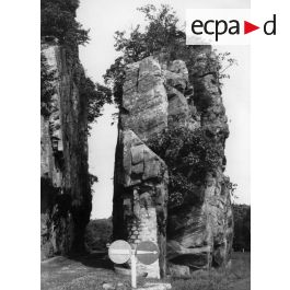 ImagesDéfense - République togolaise, 1970. La faille d'Alédjo, entre ...