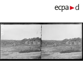 ImagesDéfense - Fricourt, la ferme. [légende d'origine]