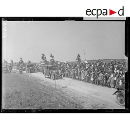 ImagesDéfense - Camp de Darney, Vosges. Remise du drapeau offert par le ...