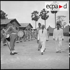 ImagesDéfense - Libération de PIM (prisonniers et internés militaires ...