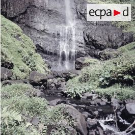 ImagesDéfense - Cascade de Tahiti.