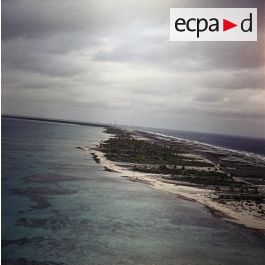 ImagesDéfense - Vue aérienne probablement de l'atoll de Moruroa.