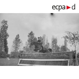 ImagesDéfense - Visite chez le commandant Rudolf Lippert et cavaliers ...