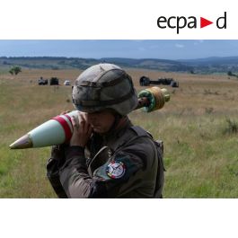 ImagesDéfense - Un artilleur du 68e régiment d'artillerie d'Afrique ...