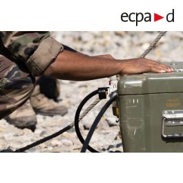 ImagesDéfense - Un artilleur du 68e régiment d'artillerie d'Afrique ...