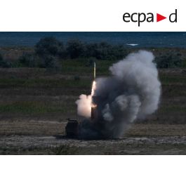 ImagesDéfense - Tir de roquette par un lance-roquette unitaire (LRU) du ...