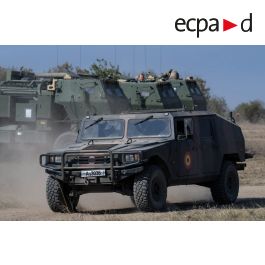 ImagesDéfense - Un humvee roumain du 81e bataillon d'artillerie circule ...