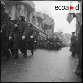 ImagesDéfense - Défilé des troupes lors des obsèques du général ...