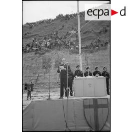 ImagesDéfense - Discours d'Alfred Duff Cooper, ambassadeur de Grande ...