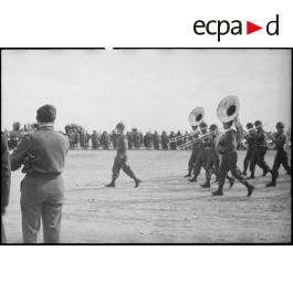 ImagesDéfense - Défilé d'une unité de musique de l'armée américaine à l ...