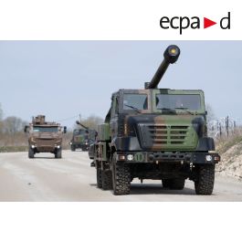 ImagesDéfense - Un camion équipé d'un système d'artillerie (CAESAR) du ...