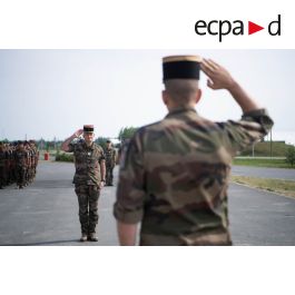 ImagesDéfense - Le chef de bataillon Jean-Christophe de la 13e demi ...