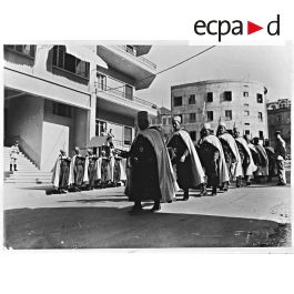 ImagesDéfense - Relève de la garde au PC du chef des forces françaises ...