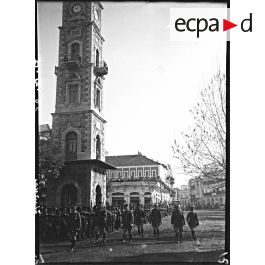 ImagesDéfense - Le général d'armée Weygand passe en revue les troupes ...