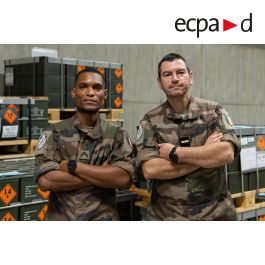 ImagesDéfense - Portrait du sergent Houwalid, pyrotechnicien, et de l ...