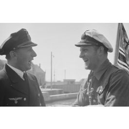 ImagesDéfense - Le radio reporter (Rundfunkberichter) Heinrich Schwich ...