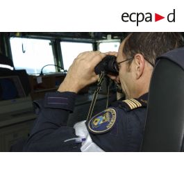 ImagesDéfense - Le capitaine de vaisseau Christophe Balducchi ...