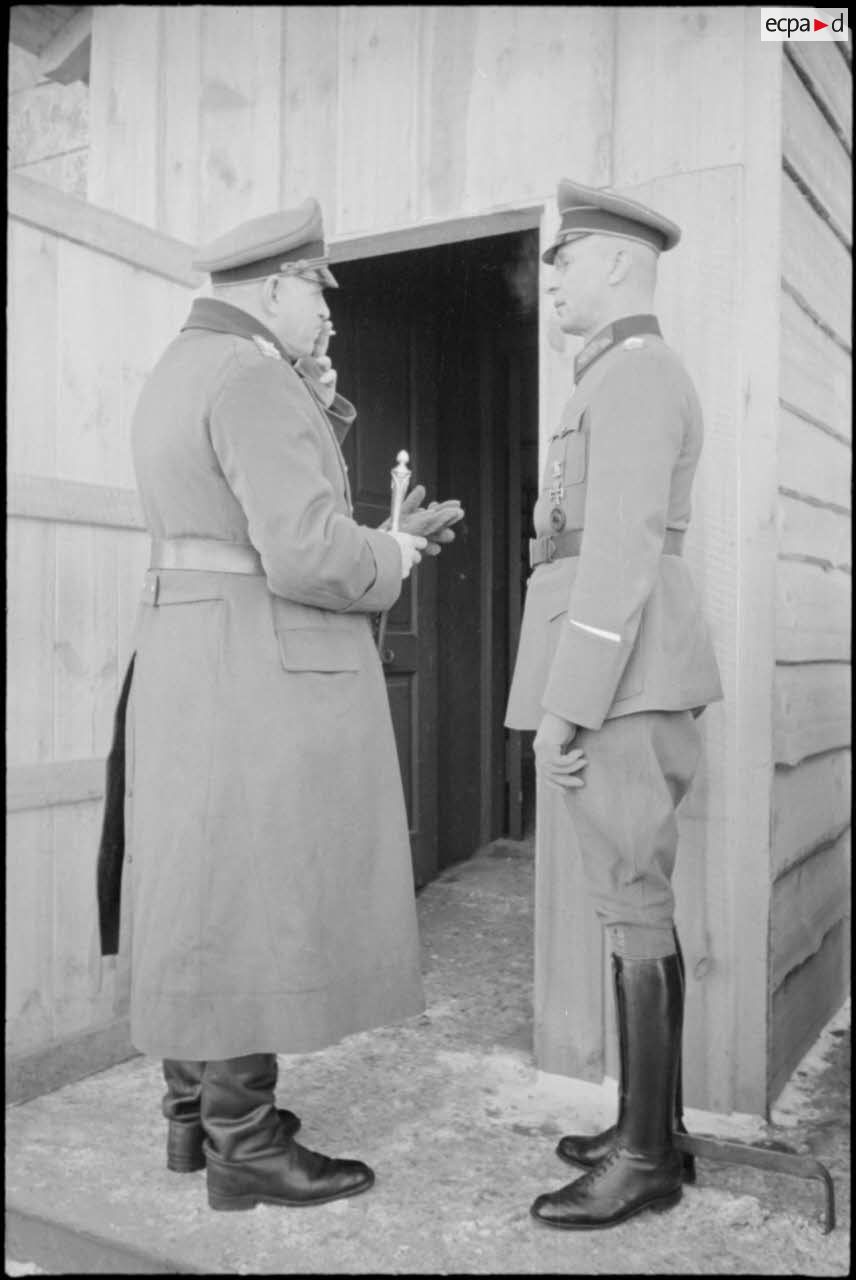 ImagesDéfense - Le maréchal Ernst Busch, commandant allemand du groupe ...