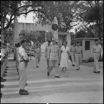 ImagesDéfense - Visite de l'hôpital militaire Lanessan par le général ...