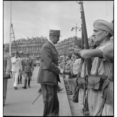 ImagesDéfense - Le général d'armée Henri Dentz et le général d'armée ...