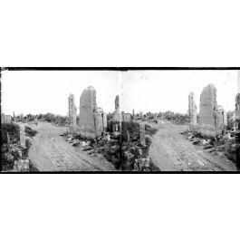 ImagesDéfense - Brimont, route du fort. [légende d'origine]