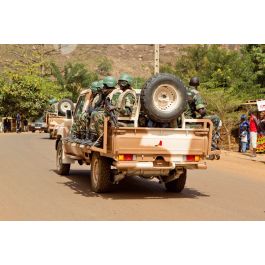 ImagesDéfense - Arrivée d'un véhicule pick-up 4x4 Toyota Landcruiser ...