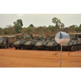 ImagesDéfense - Le camp de Goz Beida et la position irlandaise : parking.