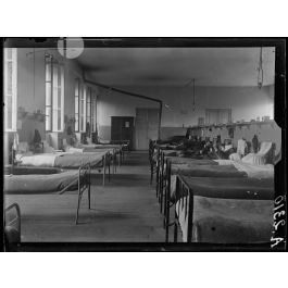 ImagesDéfense - Nevers (Nièvre). Hôpital complémentaire 19. Une salle ...