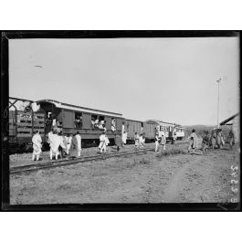 ImagesDéfense - Ligne d'Addis Abéba. Arba [Minch]. L'arrivée du train ...