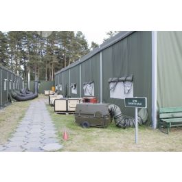 ImagesDéfense - Tentes abritant les infrastructures sportives du camp ...