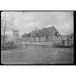 ImagesDéfense - Sillery, Marne, entrée du château. [légende d'origine]