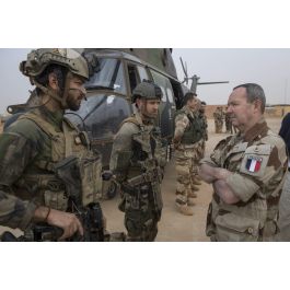 ImagesDéfense - Le général d'armée Jean-Pierre Bosser se rend au ...