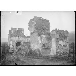 ImagesDéfense - Mandray (Vosges). Vue extérieure de l’église. [légende ...