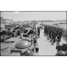 ImagesDéfense - Revue des troupes et du matériel du RICM avant le ...