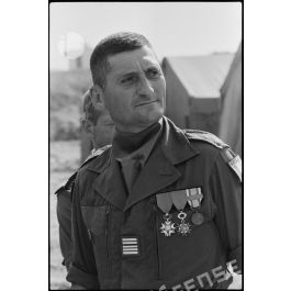 ImagesDéfense - Portrait du colonel Genest lors d'une prise d'armes à ...