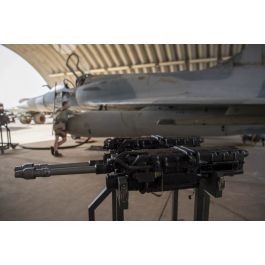 ImagesDéfense - Canons DEFA 554 de 30 mm armant l'avion Mirage 2000C ...