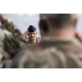 ImagesDéfense - Le général de brigade aérienne Philippe Adam passe les ...