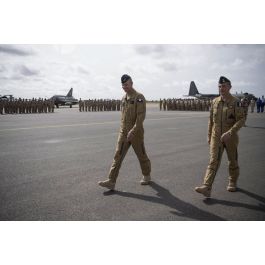 ImagesDéfense - Le général de brigade aérienne Philippe Adam quitte une ...