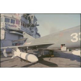 ImagesDéfense - Missile Exocet AM-39 sur un Super-Etendard, Beyrouth.