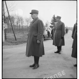 ImagesDéfense - Visite du général d'armée Maurice Gamelin dans le nord ...